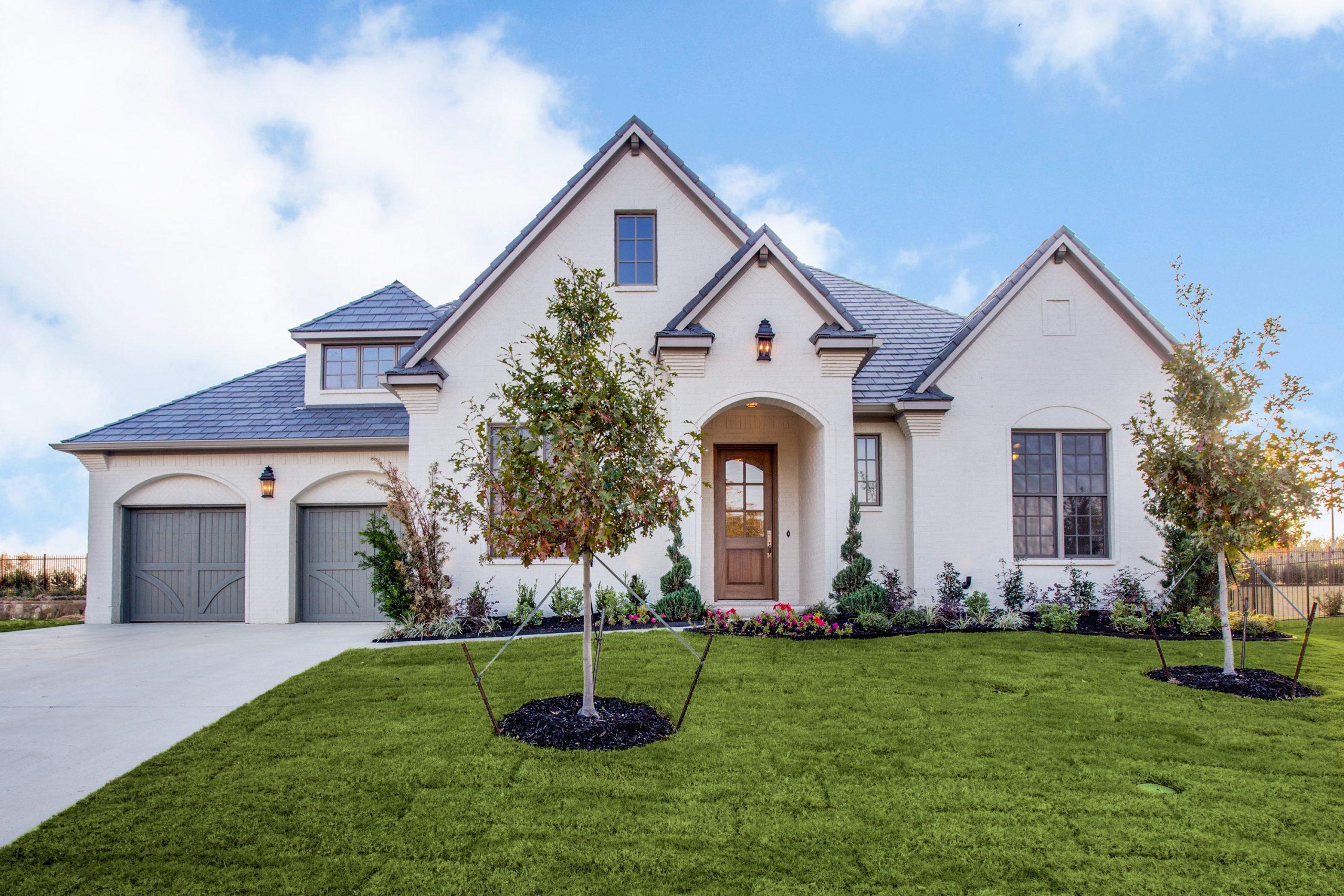 Building vs. Buying: Which Home Option is Right for You? - Clarity Homes